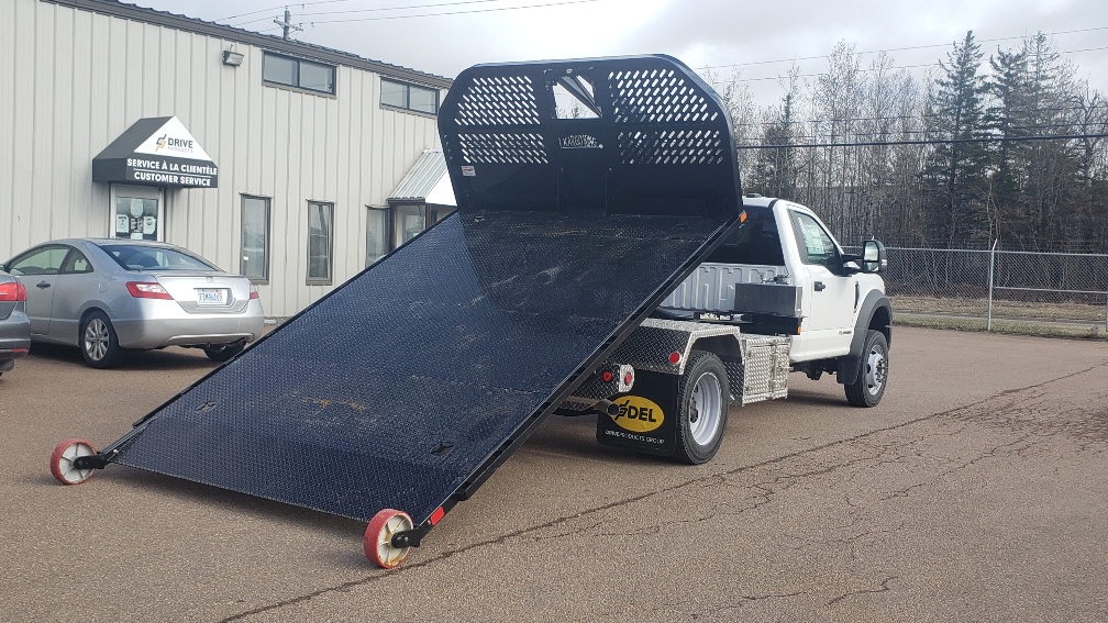 2023 Ford F550 - Kargo King cFive Detachable Roll-Off System | Work ...