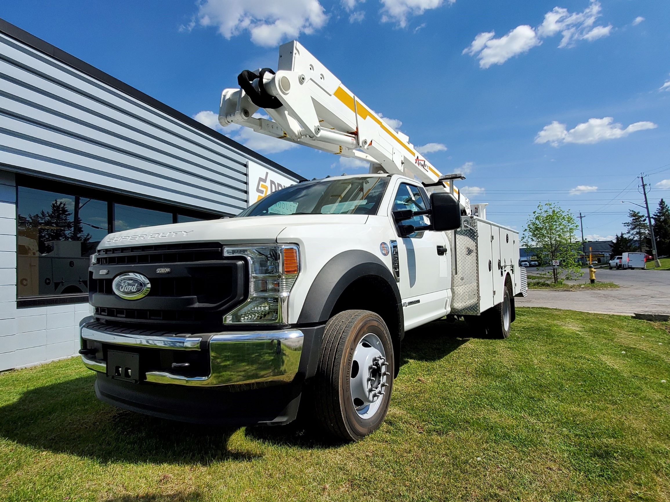 2022 Ford F550 - Armlift TK144 Aerial Device and Voth Service Body ...